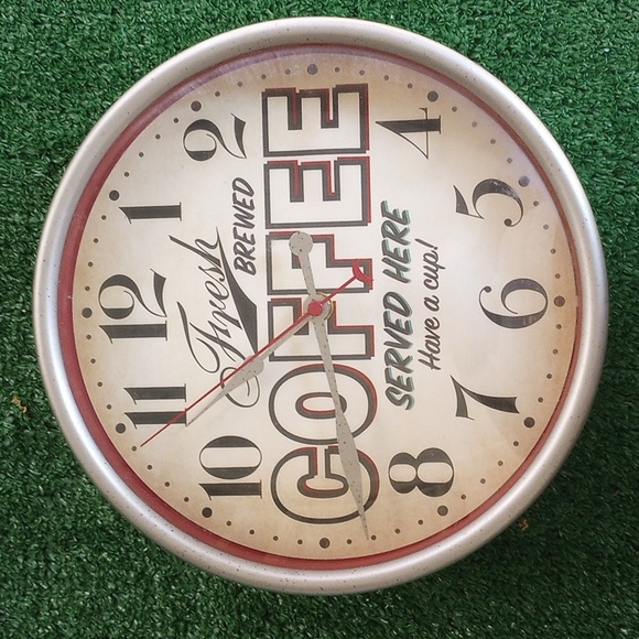 Source Unknown | Kitchen | Vintagelook Diner Kitchen Clock | Poshmark